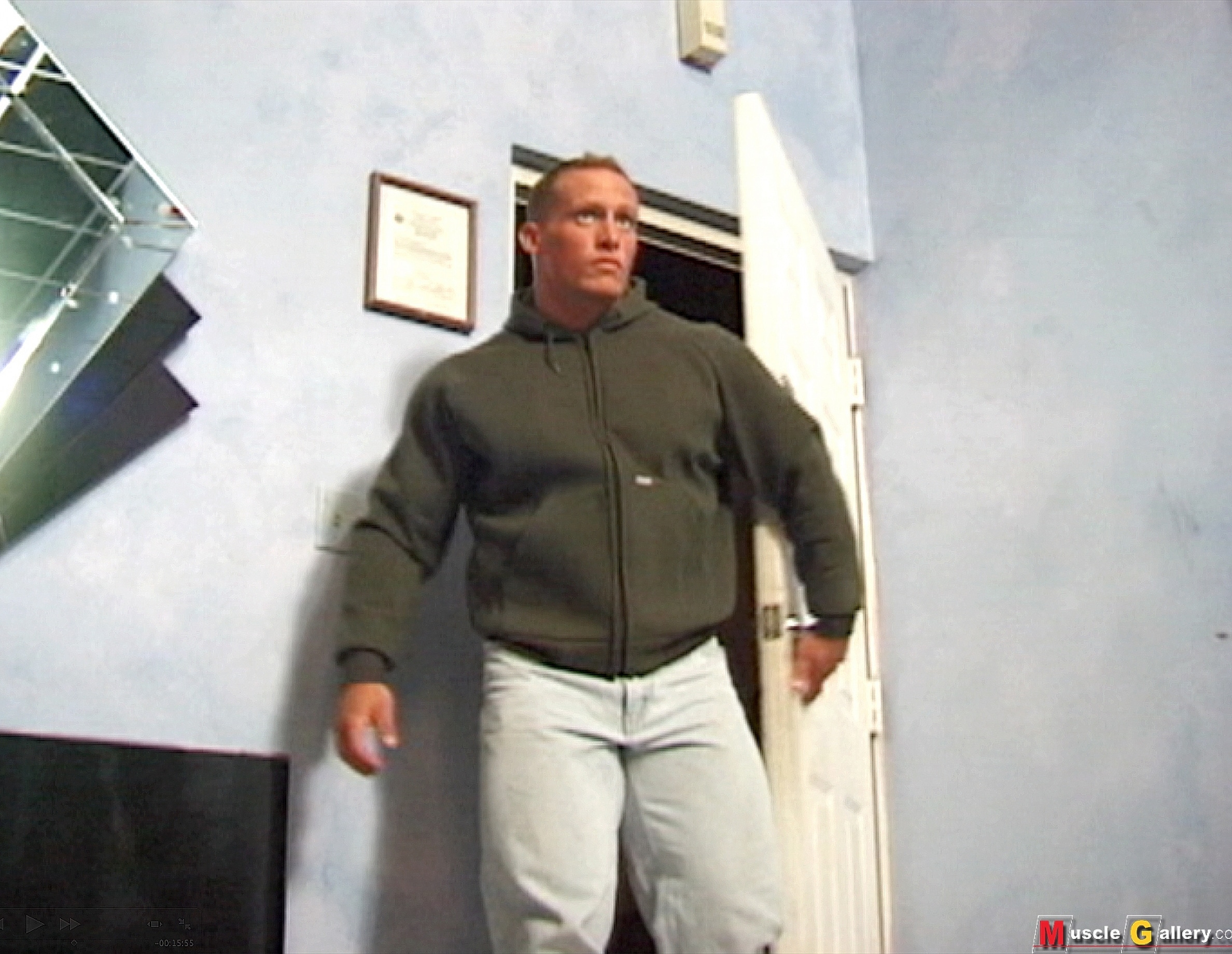 John Safar - Male Bodybuilders and Muscle Videos at MuscleGallery.com